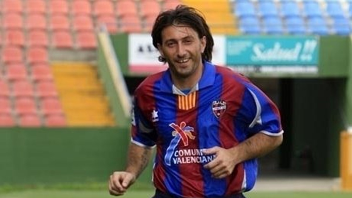 El italiano Riganò, el primer jugador granota que hizo un hat-trick en ...